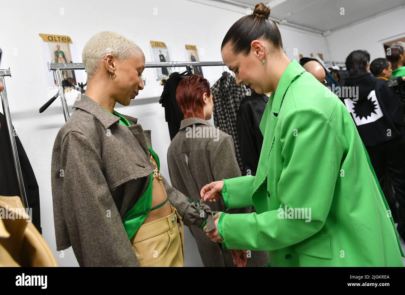 Pauline Ducruet Backstage Du Fichier Alter Femme Automne Hiver 2022