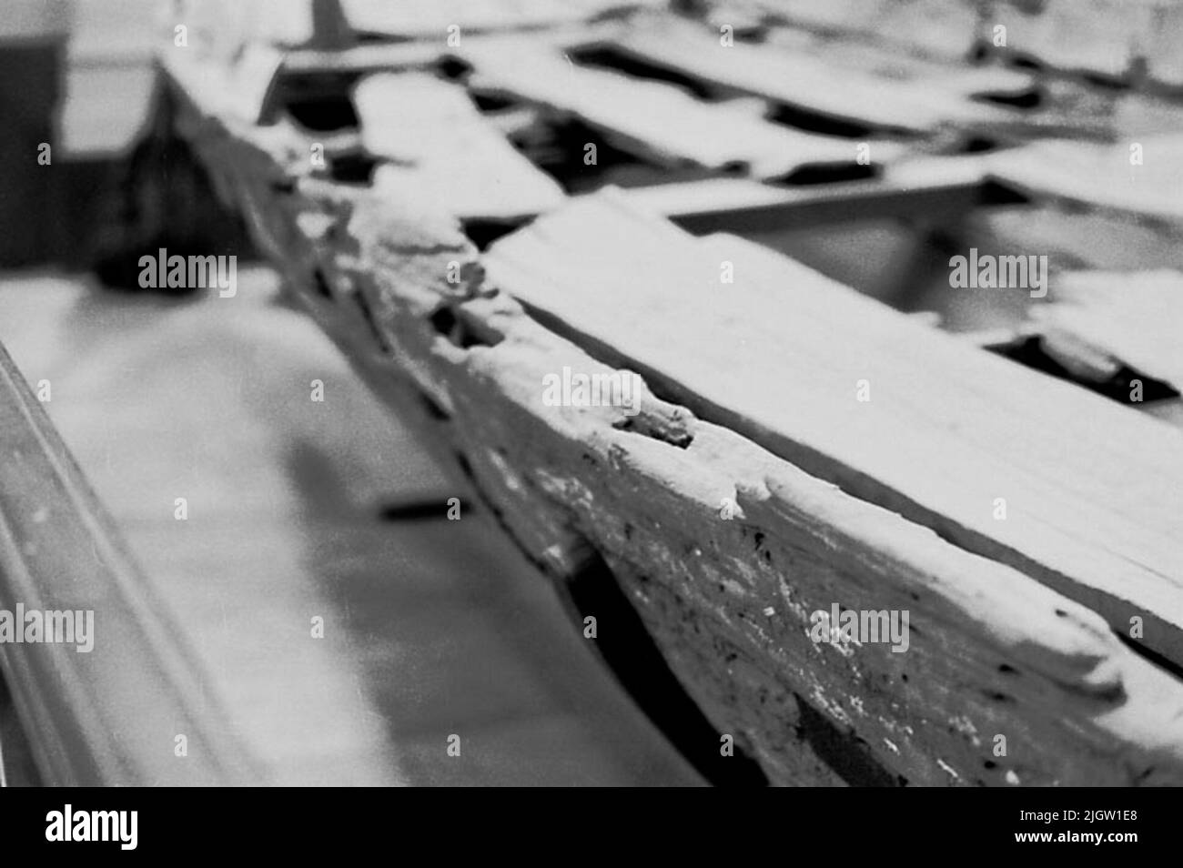 La photo a été prise vers le 1961-09-20. La rambarde et la table ...