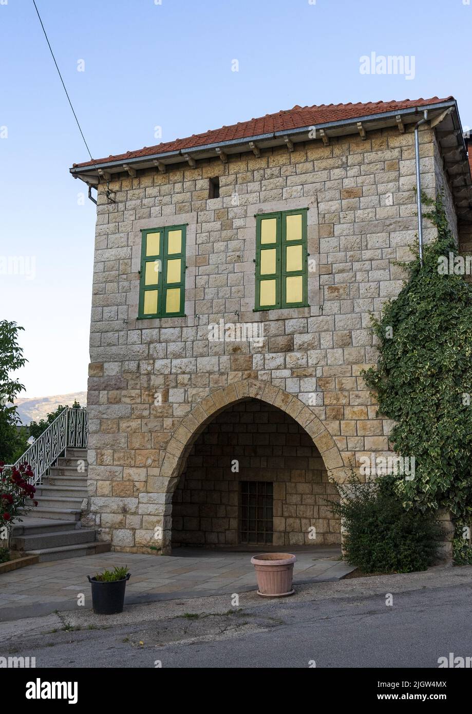 Ancienne maison libanaise traditionnelle dans un village, Mont Liban ...