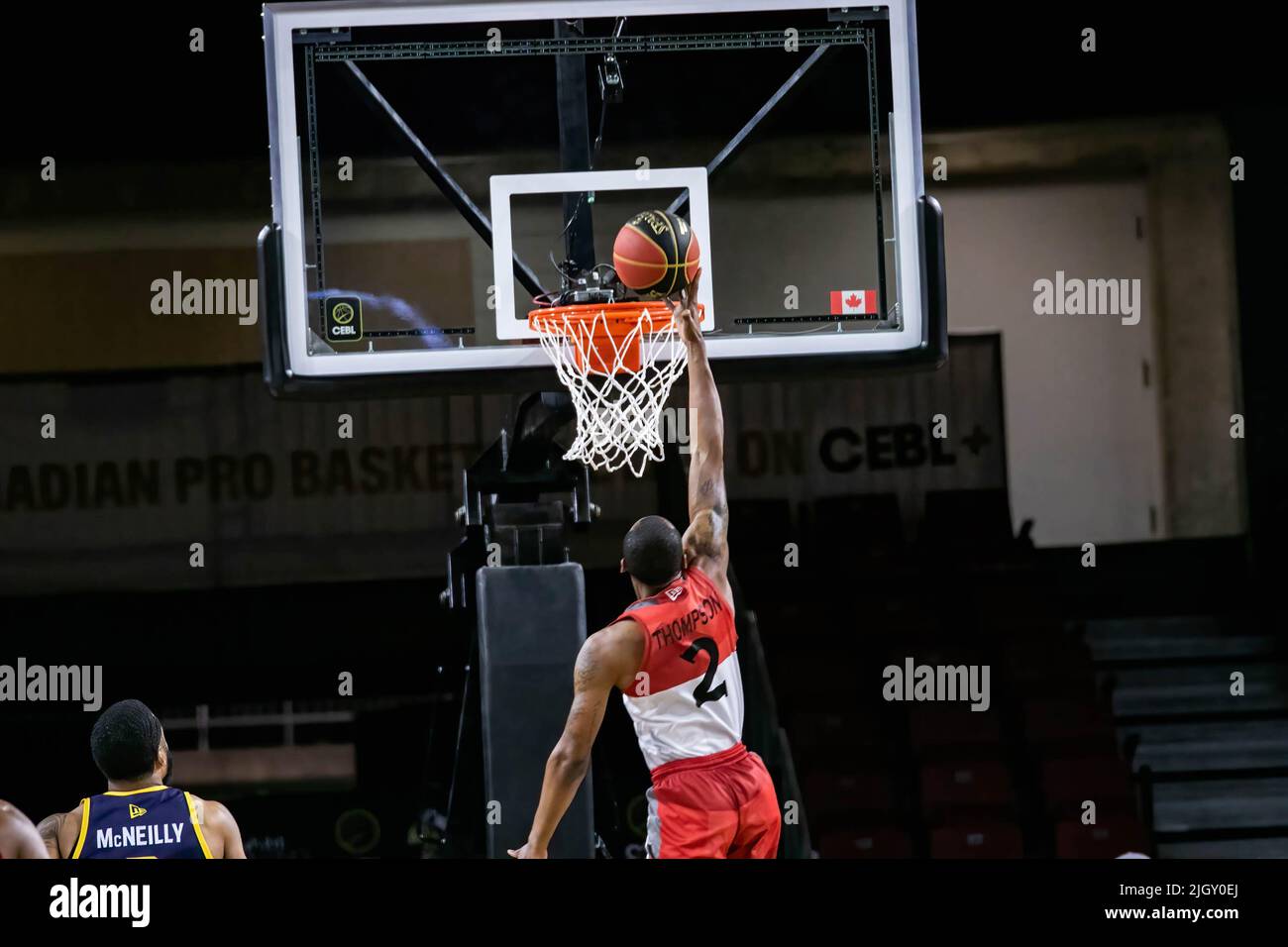 Bernard thompson basket Banque de photographies et d’images à haute ...