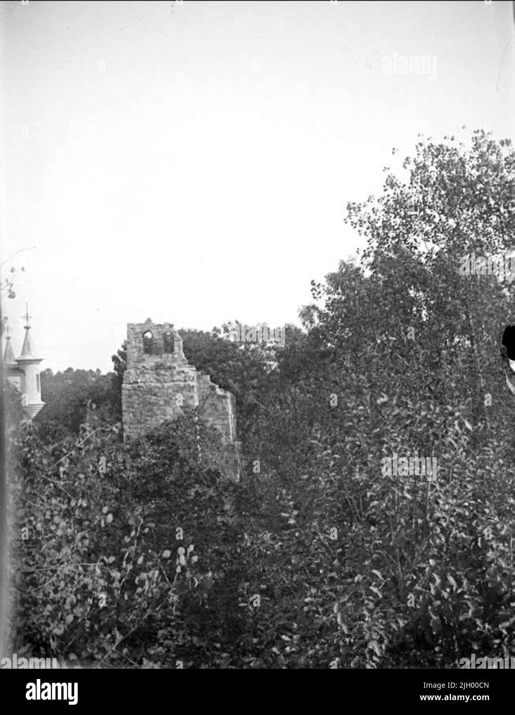 La ruine de l'église Saint-Lars, Sigtuna, Uppland septembre 1919. La ...