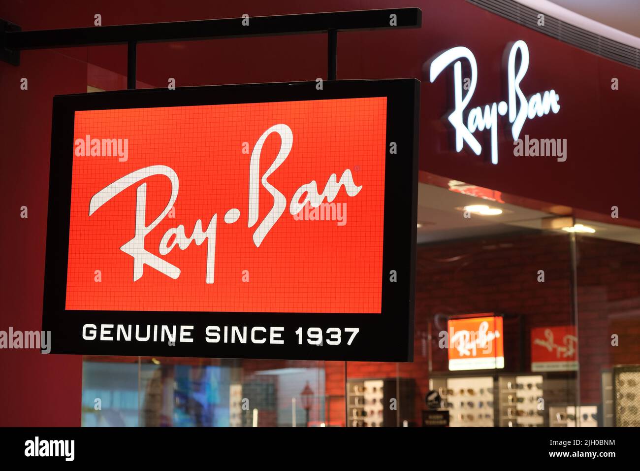 Magasin ray ban Banque de photographies et d’images à haute résolution ...