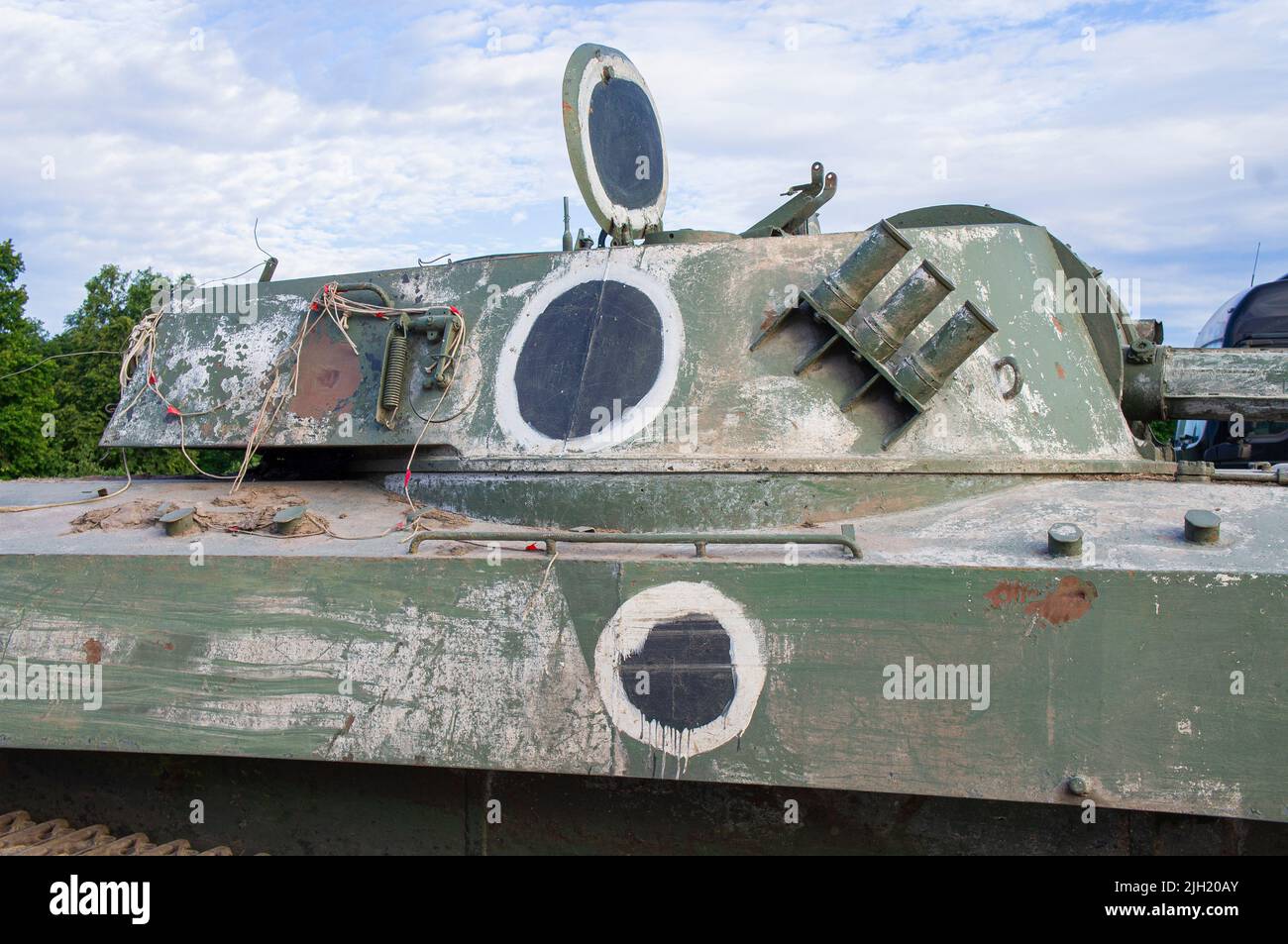 9K114 système antichar de missiles Shturm, 2S34 Mortar automoteur ...