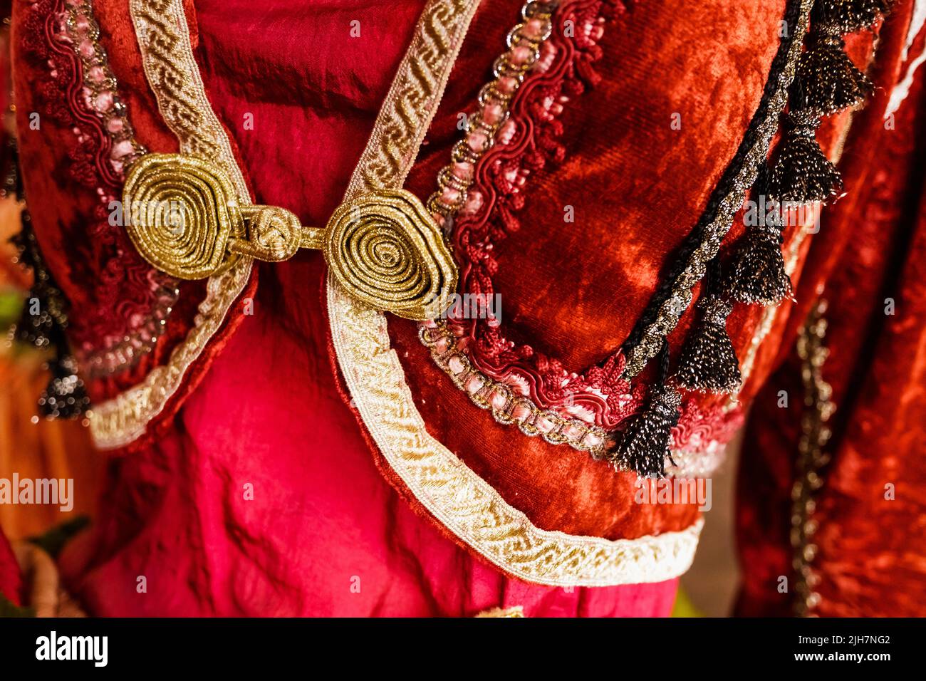 Détails et textures du tissu d'une robe grecque traditionnelle Photo ...