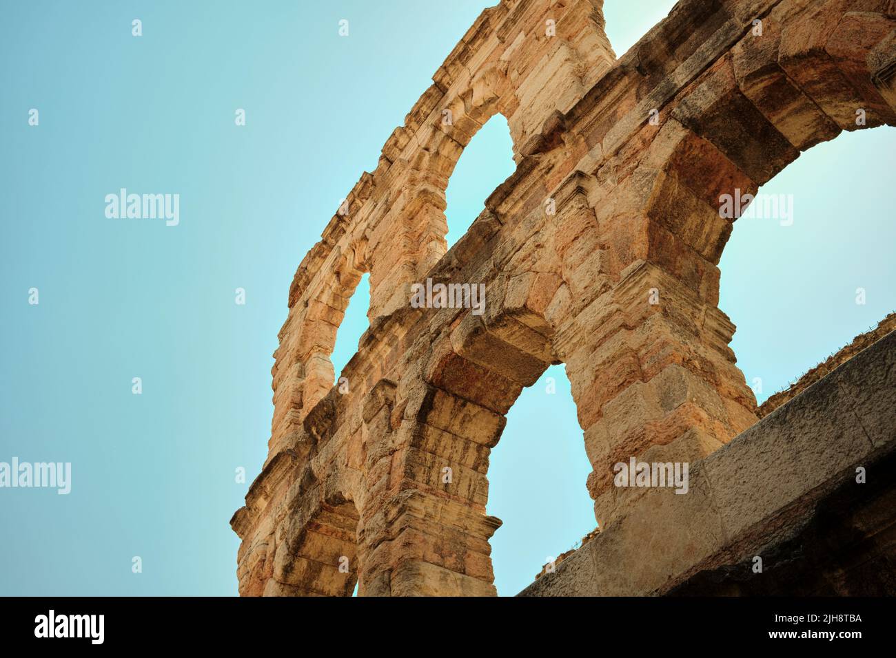 Une vue panoramique de l'ancien amphithéâtre du Colisée dans le centre ... Une vue panoramique de l'ancien amphithéâtre du Colisée dans le centre ...