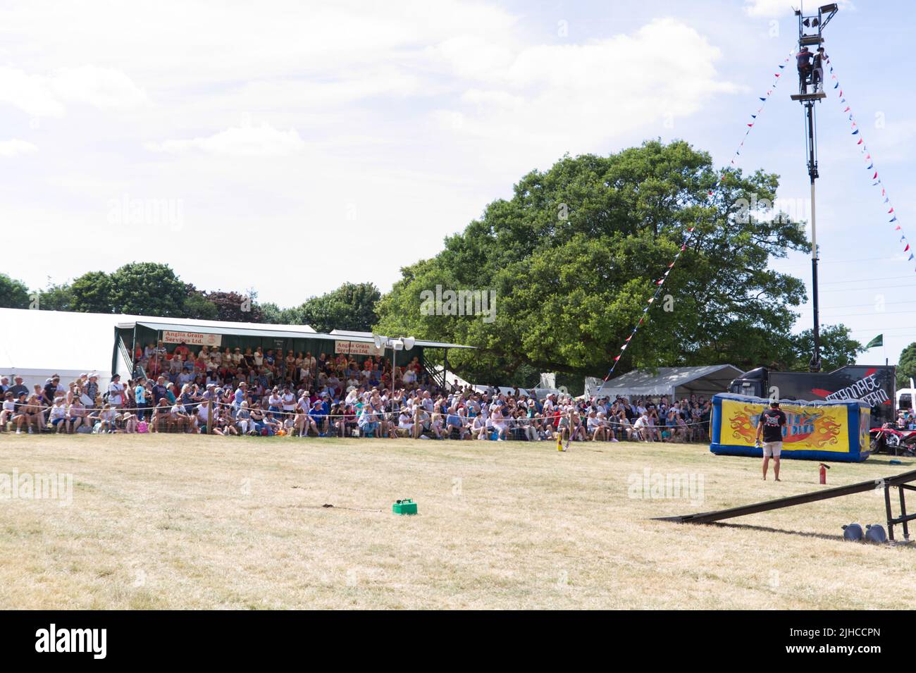 L'équipe Stannage Stunt se présente au Tendring Hundred Show 2022, dans ...