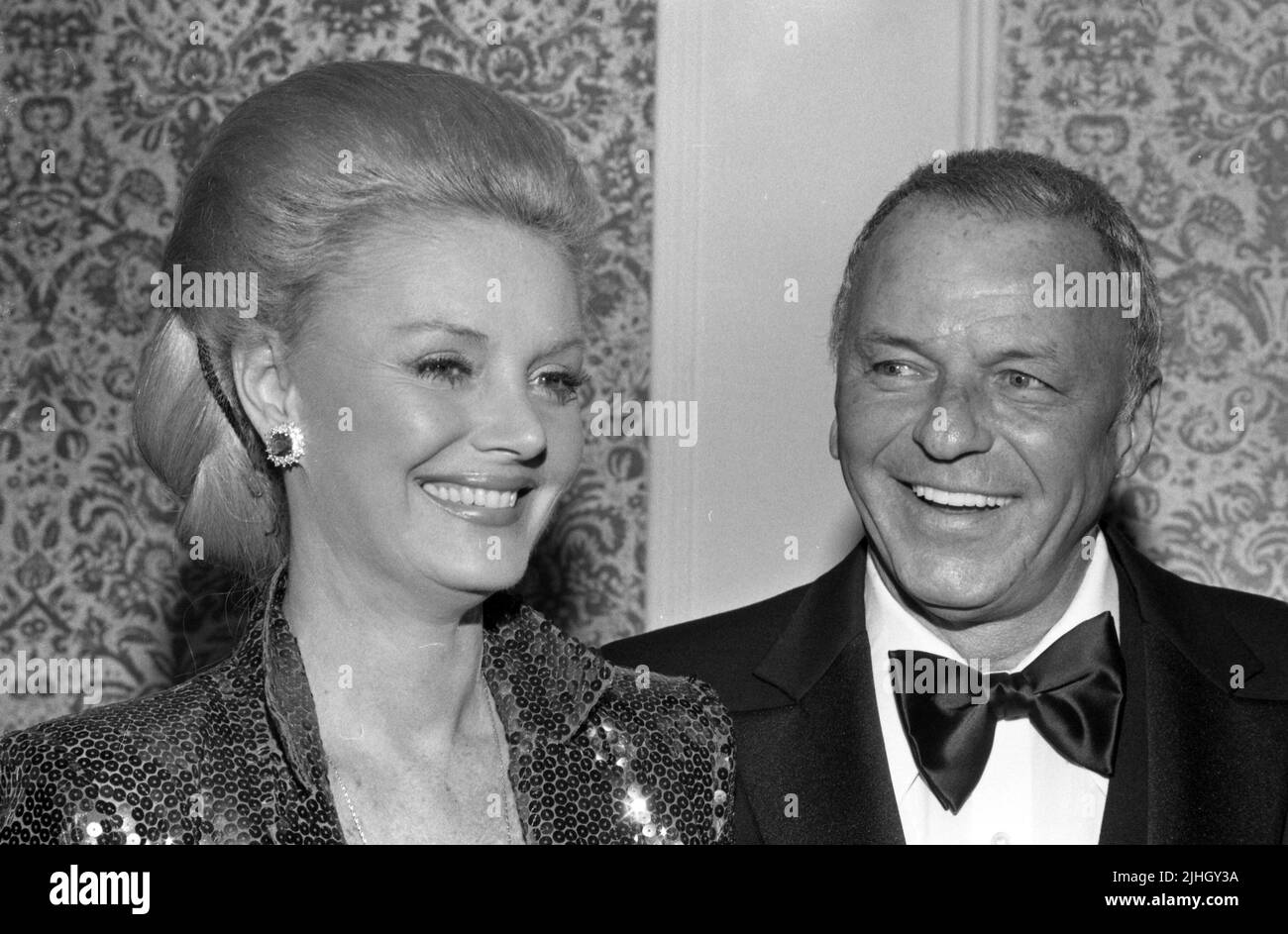 Barbara Sinatra et Frank Sinatra lors du dîner annuel des Scopus Awards ...