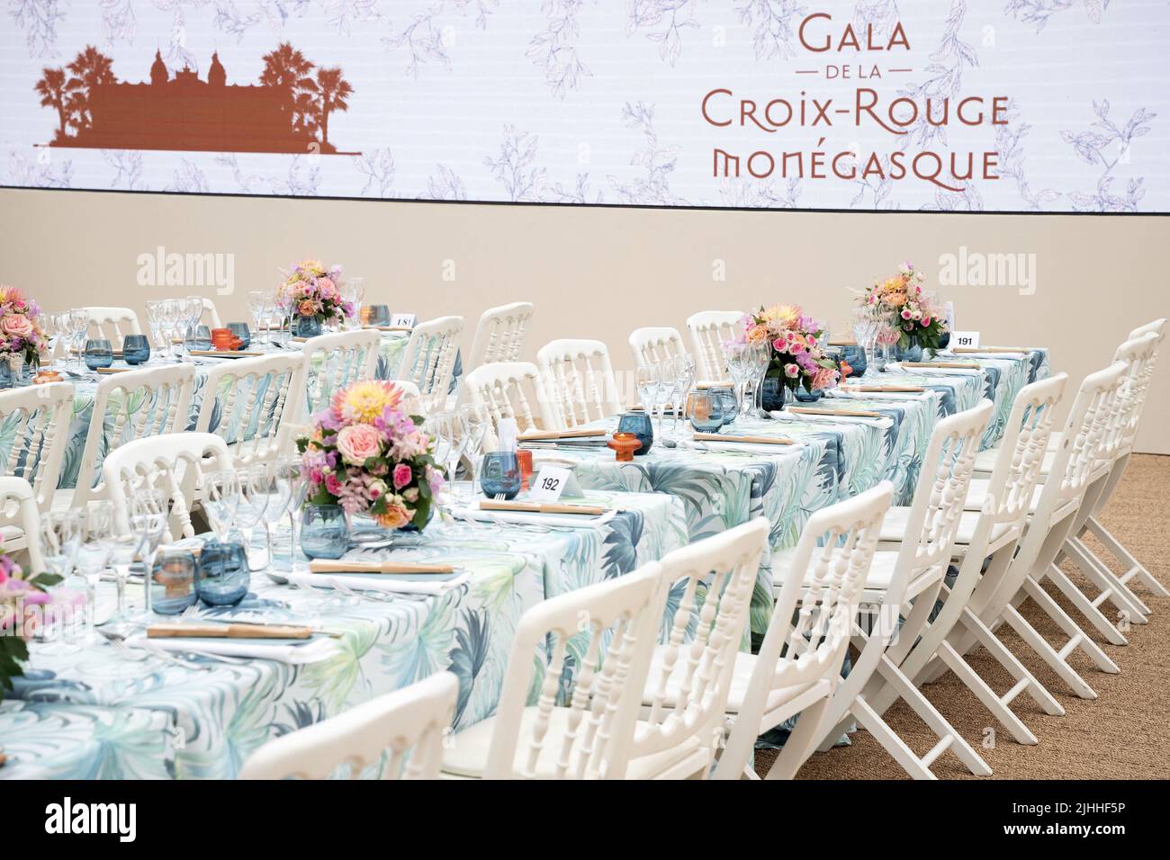 Gala de la croix rouge monaco Banque de photographies et d’images à ...