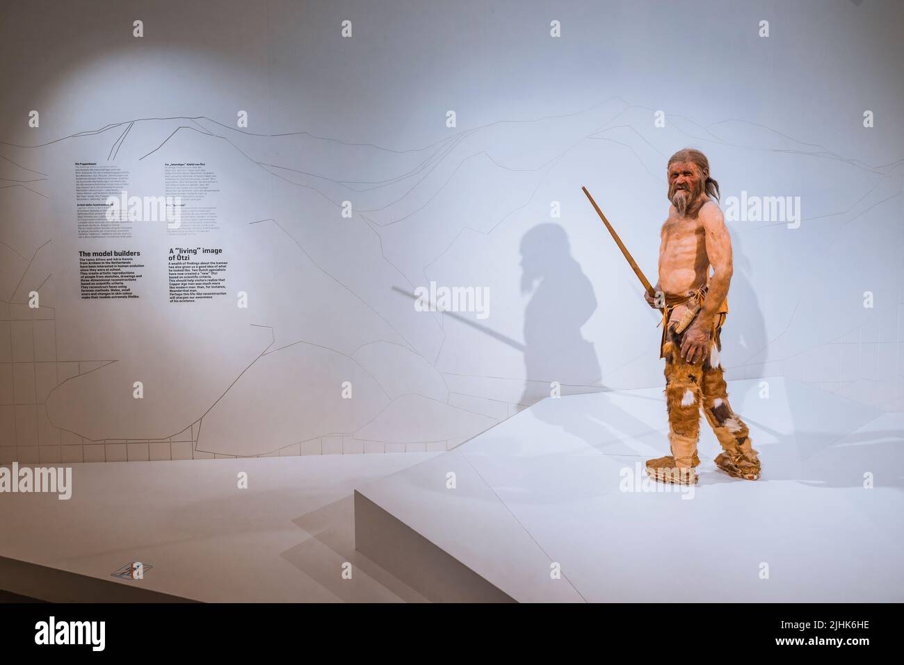 Une image « vivante » d'Ötzi le Iceman. Musée d'Archéologie du Tyrol du ...