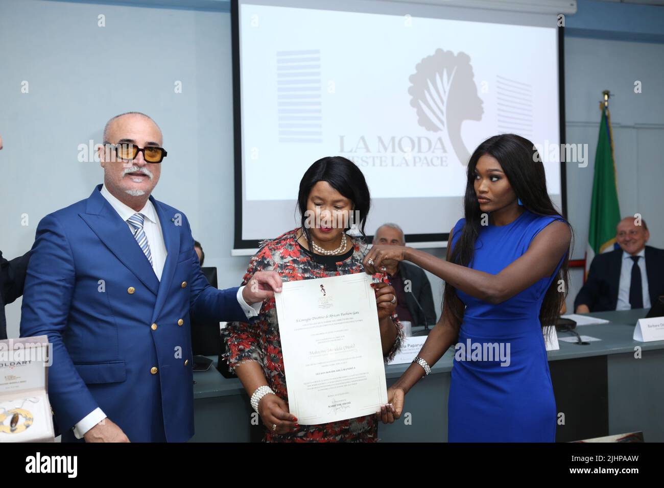 Rome, Italie 18th juillet 2022, Nicola Paparusso , Makaziwe Mandela , Marietou Dione la moda ...