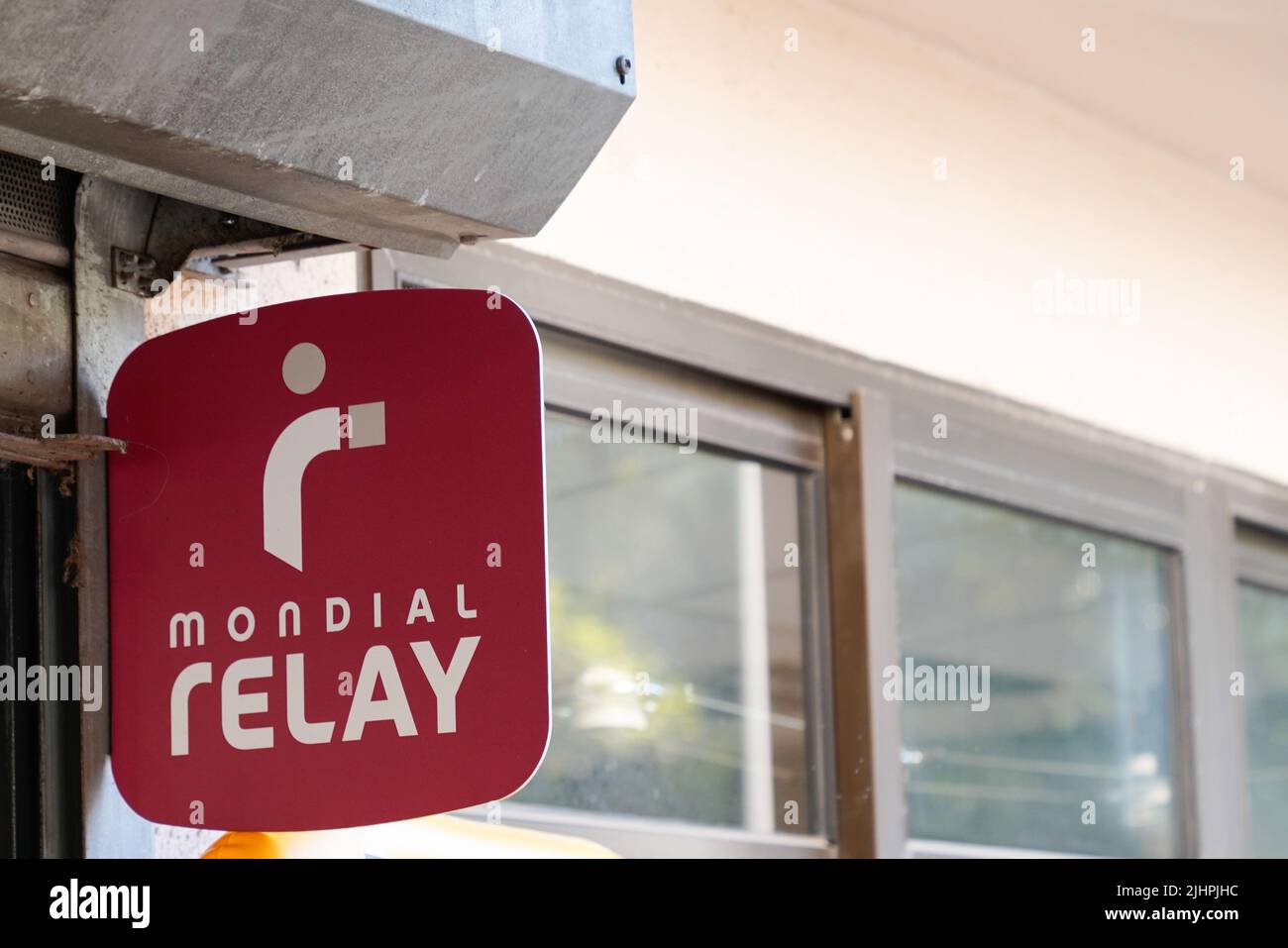 Logo mondial relay Banque de photographies et d’images à haute ...