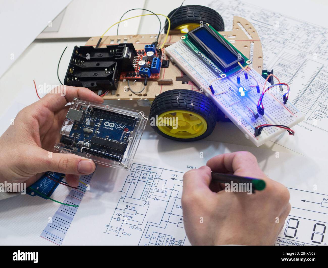 Arduino uno Banque de photographies et d’images à haute résolution - Alamy