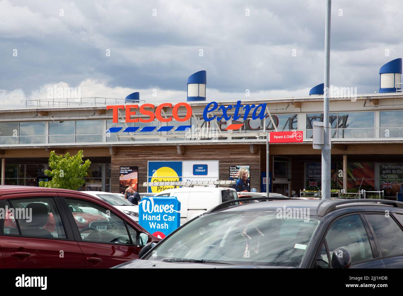 Tesco entrance Banque de photographies et d’images à haute résolution ...