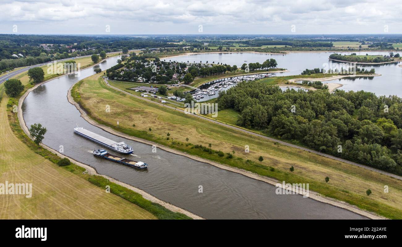 2022-07-22 13:31:30 DE STEEG - Drone photo de basse eau dans l'IJssel ...