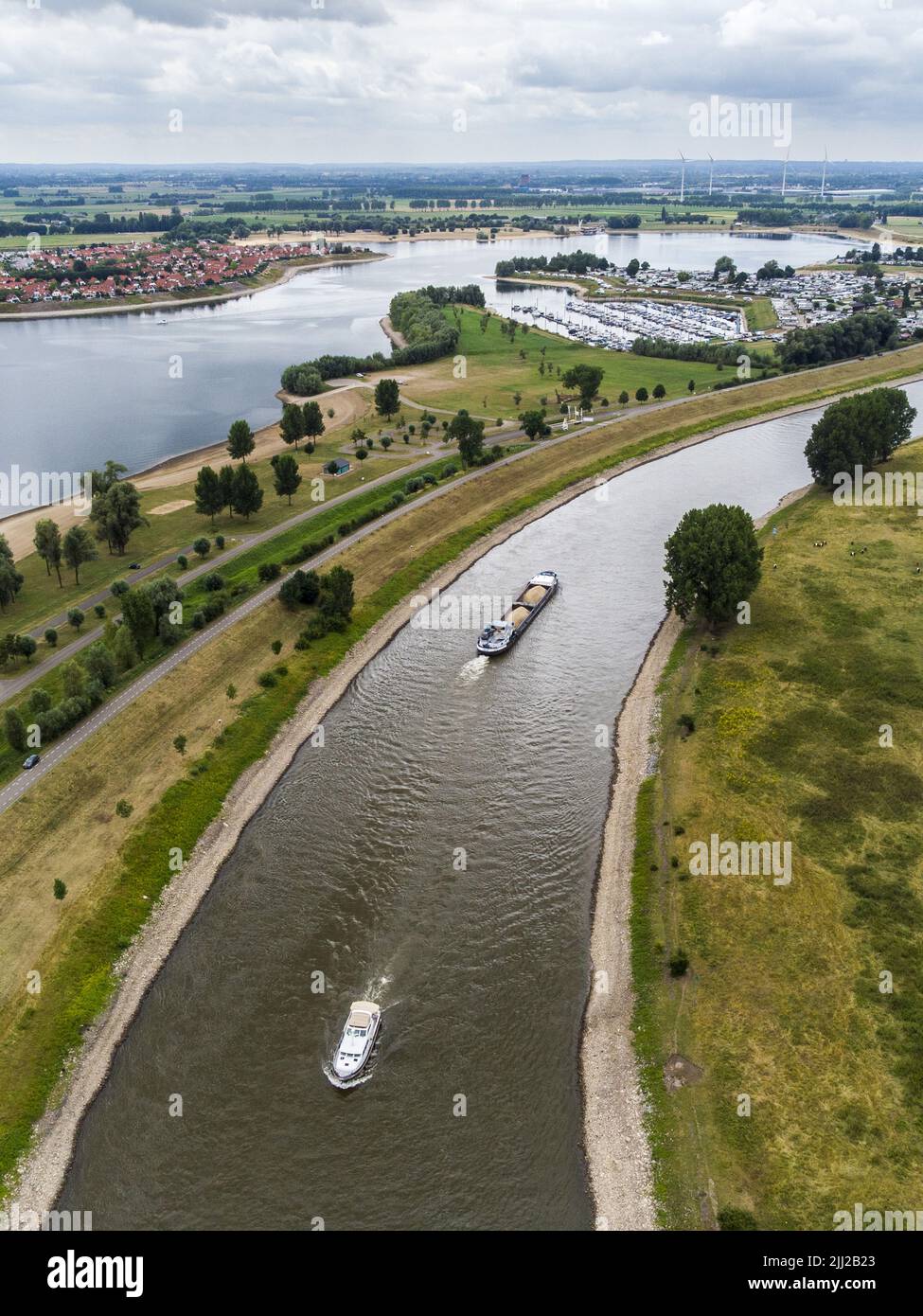 2022-07-22 13:36:49 DE STEEG - Drone photo de basse eau dans l'IJssel ...