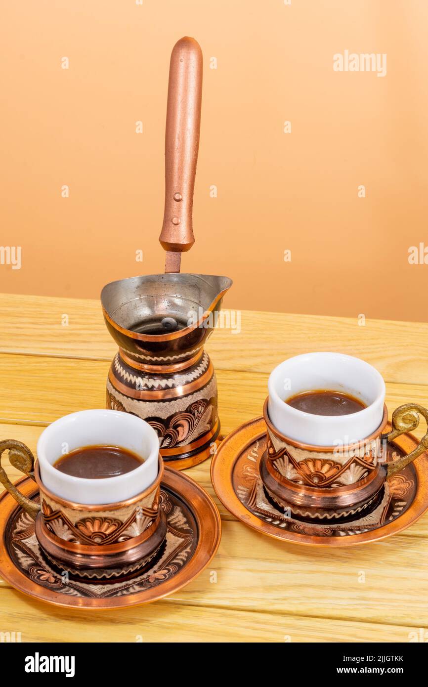 Café arabe traditionnel Banque de photographies et d’images à haute ...