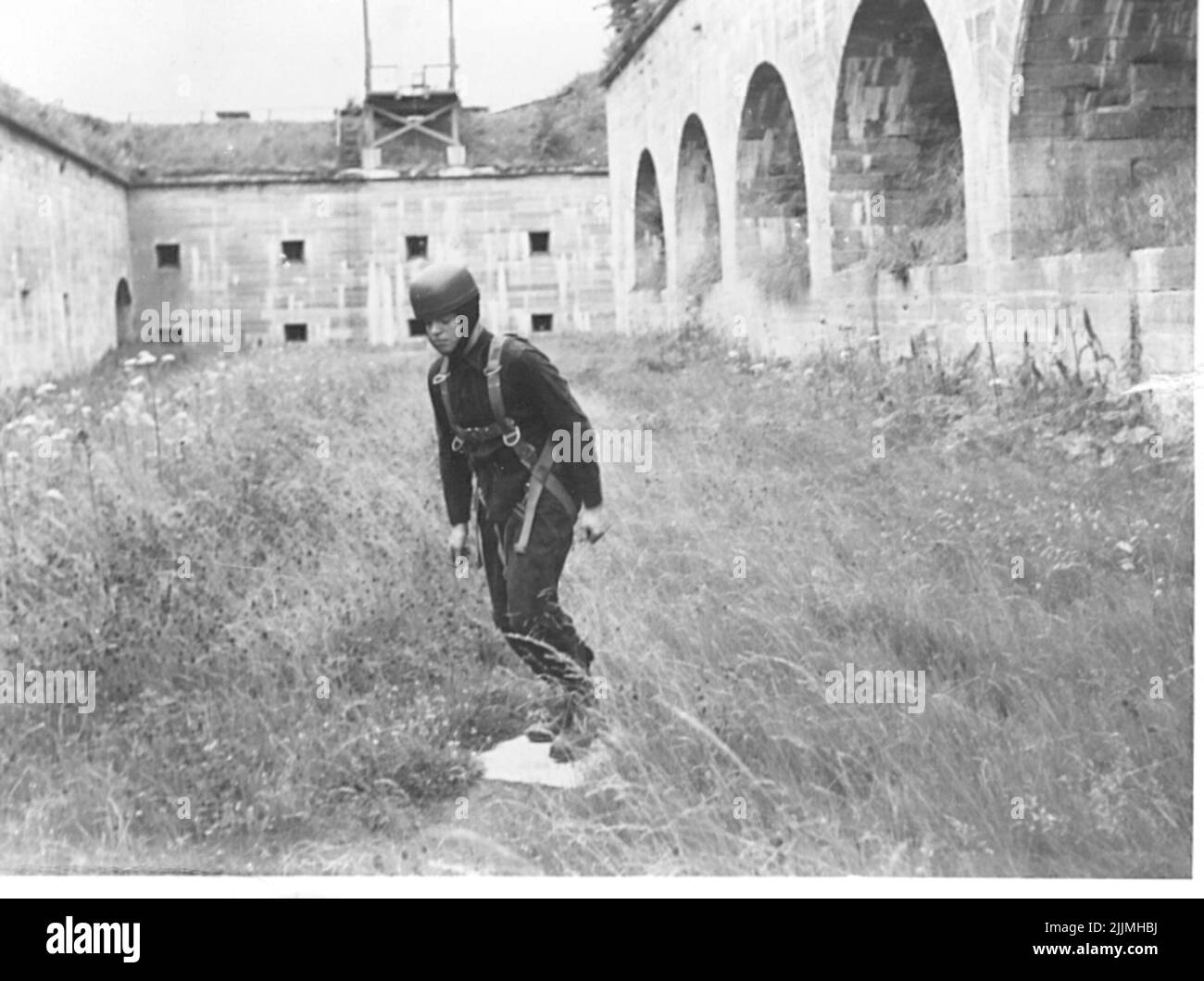 L'école des parachutistes Karlsborg 1959. Exercices à partir de la tour ...