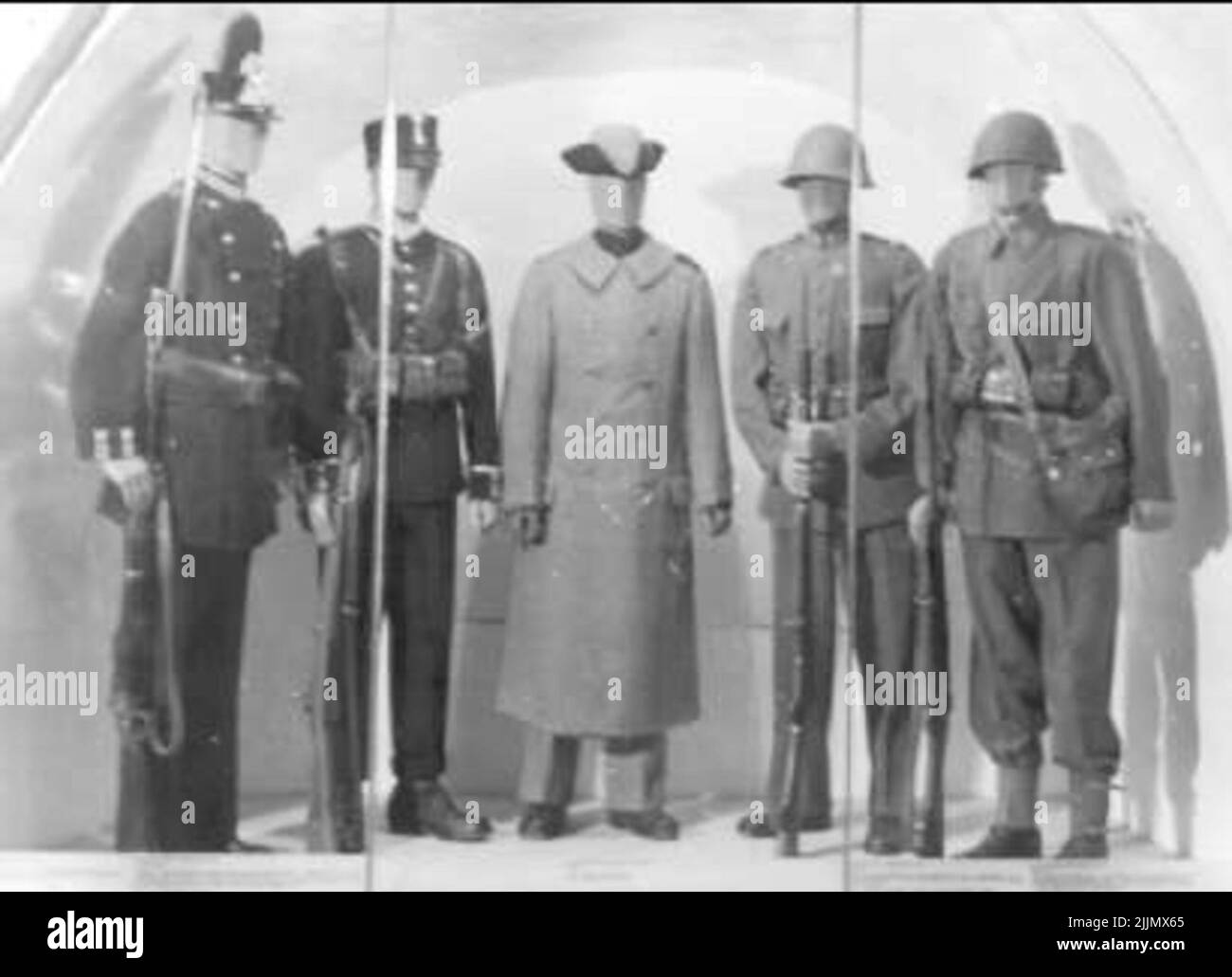 Le développement du Soldat d'environ 50 ans à partir du régiment de ...