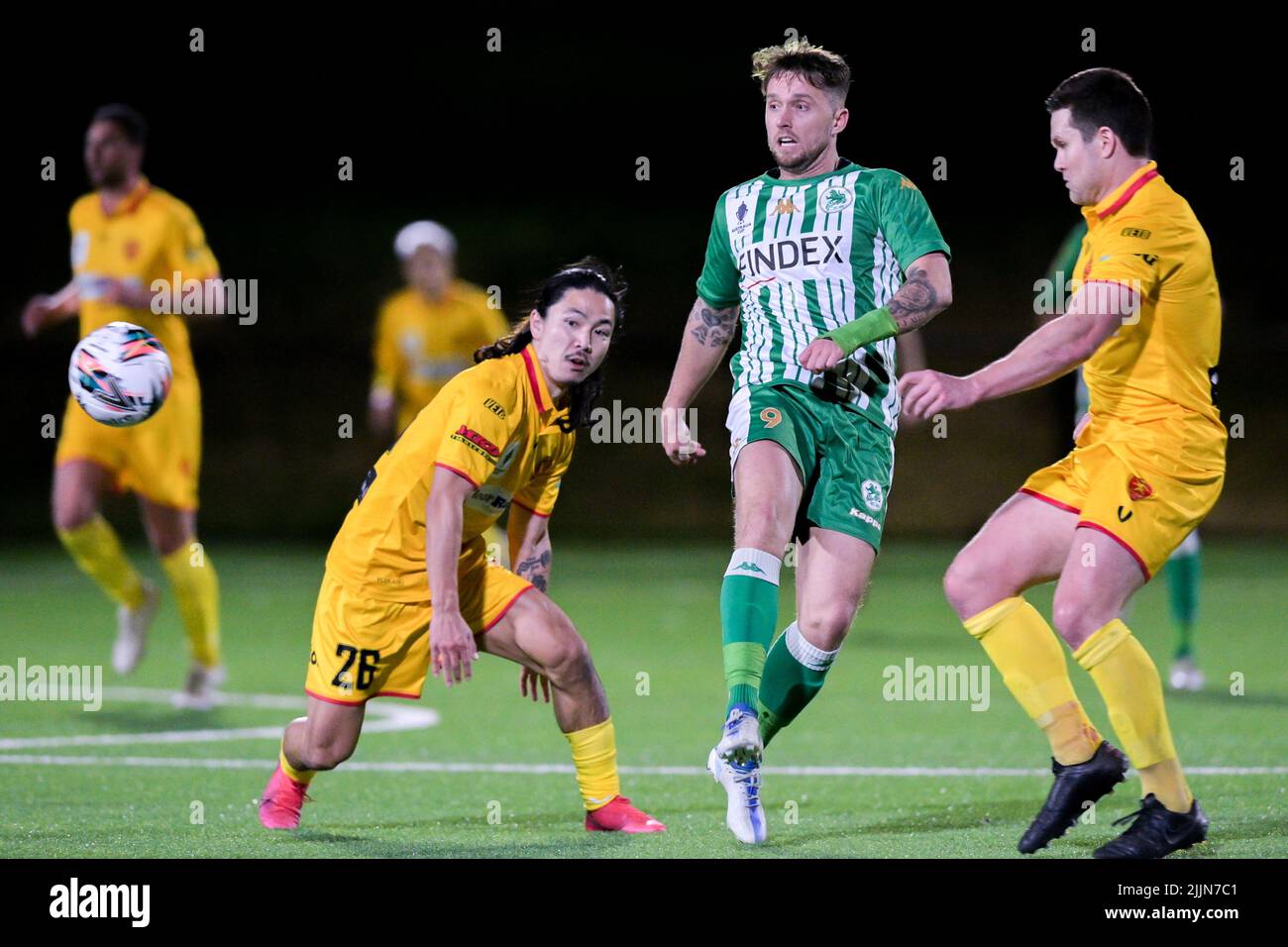 Alex Salmon du Gully vert SC et Seiji Kawakami des États-Unis rivalise ...