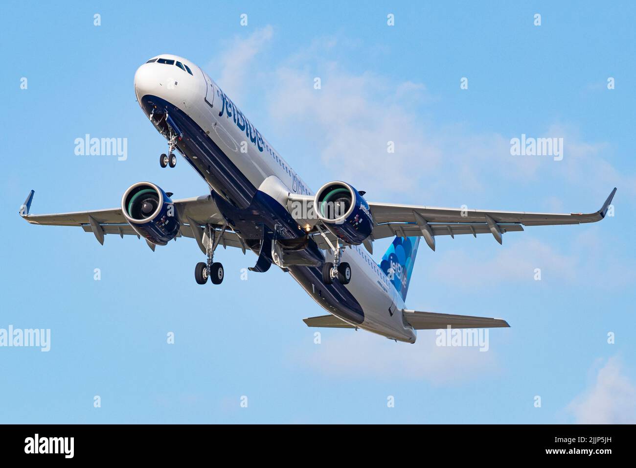 Avion jetblue Banque de photographies et d’images à haute résolution ...