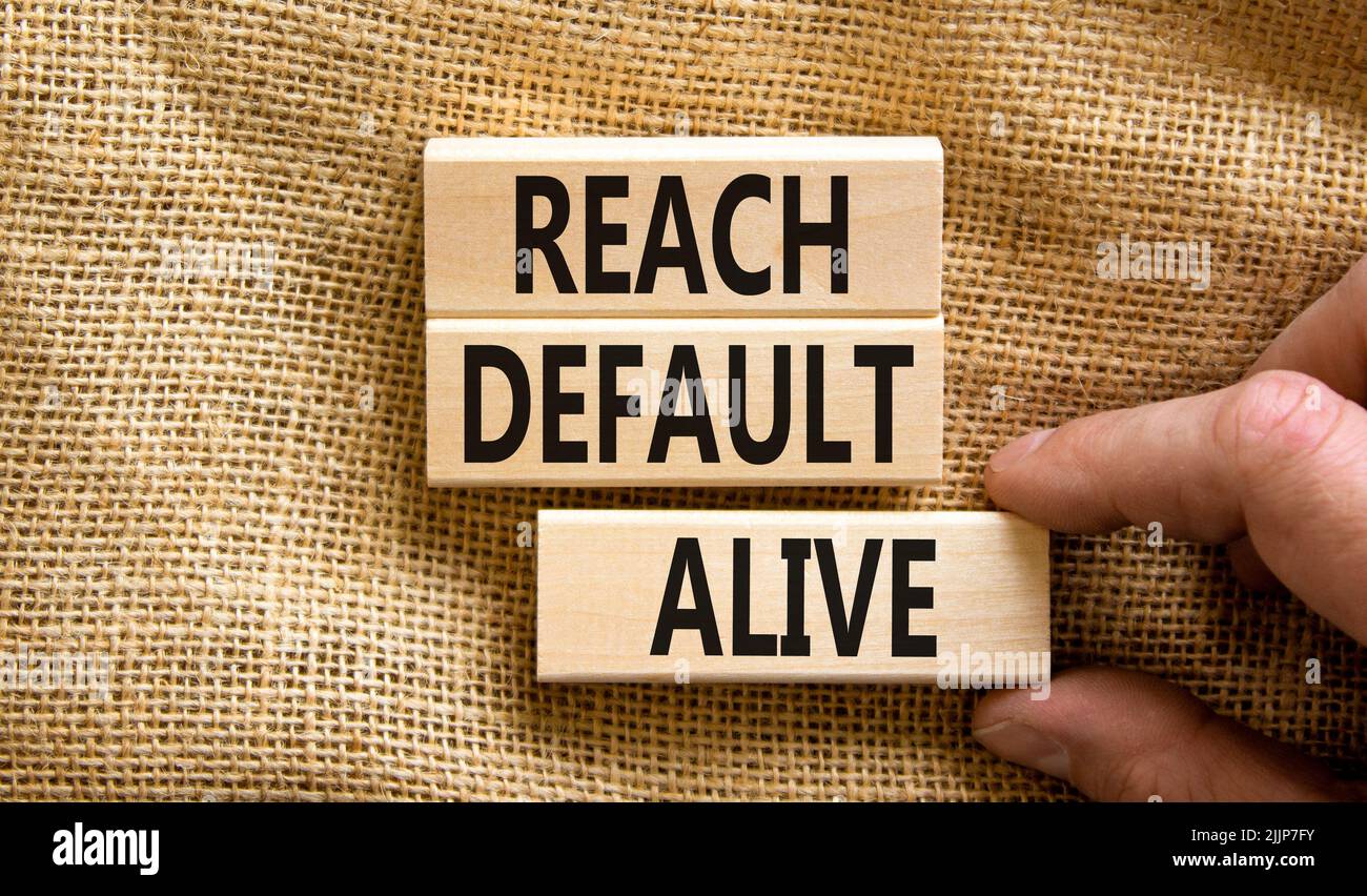 Atteindre le symbole actif par défaut. Concept mots atteindre défaut ...