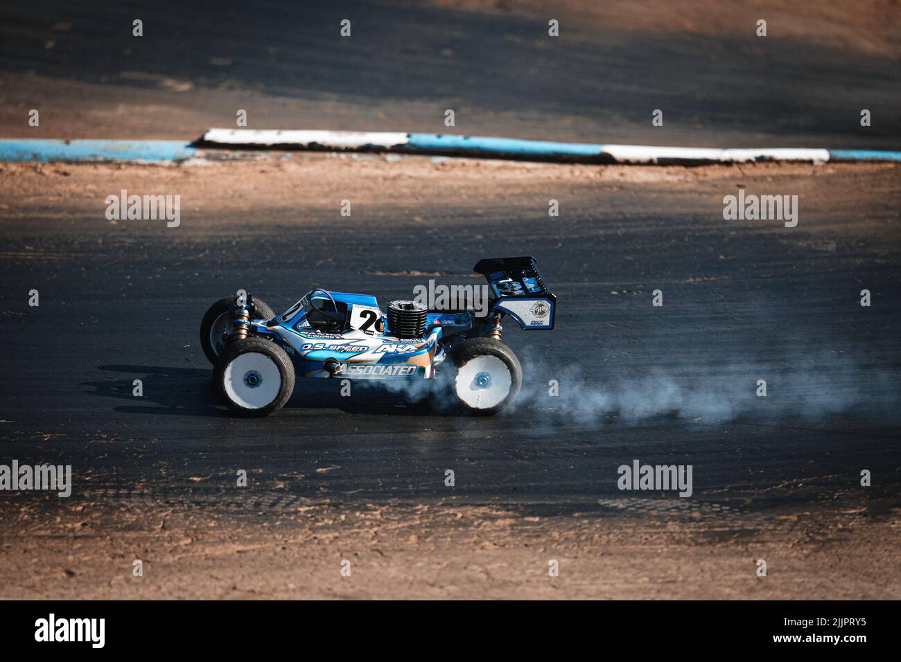 Wheel of a buggy Banque de photographies et d’images à haute résolution ...