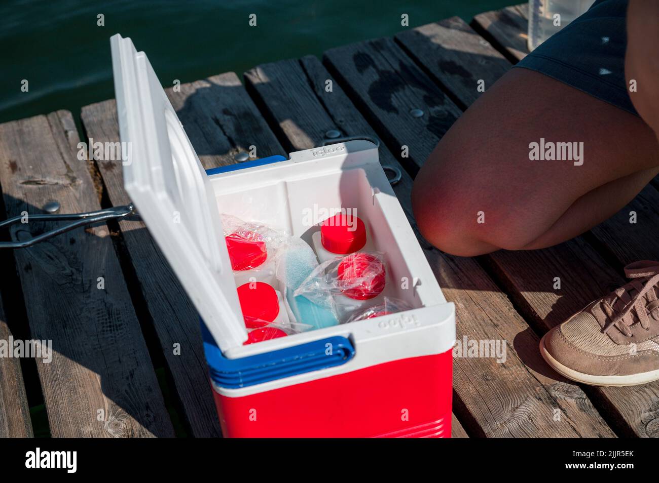 PRODUCTION - 25 juillet 2022, Bavière, Pleinfeld: Julia Wittmann rasent ...