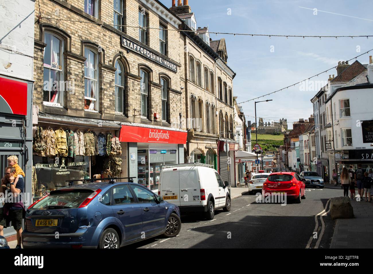 Whitby shopping Banque de photographies et d’images à haute résolution ...