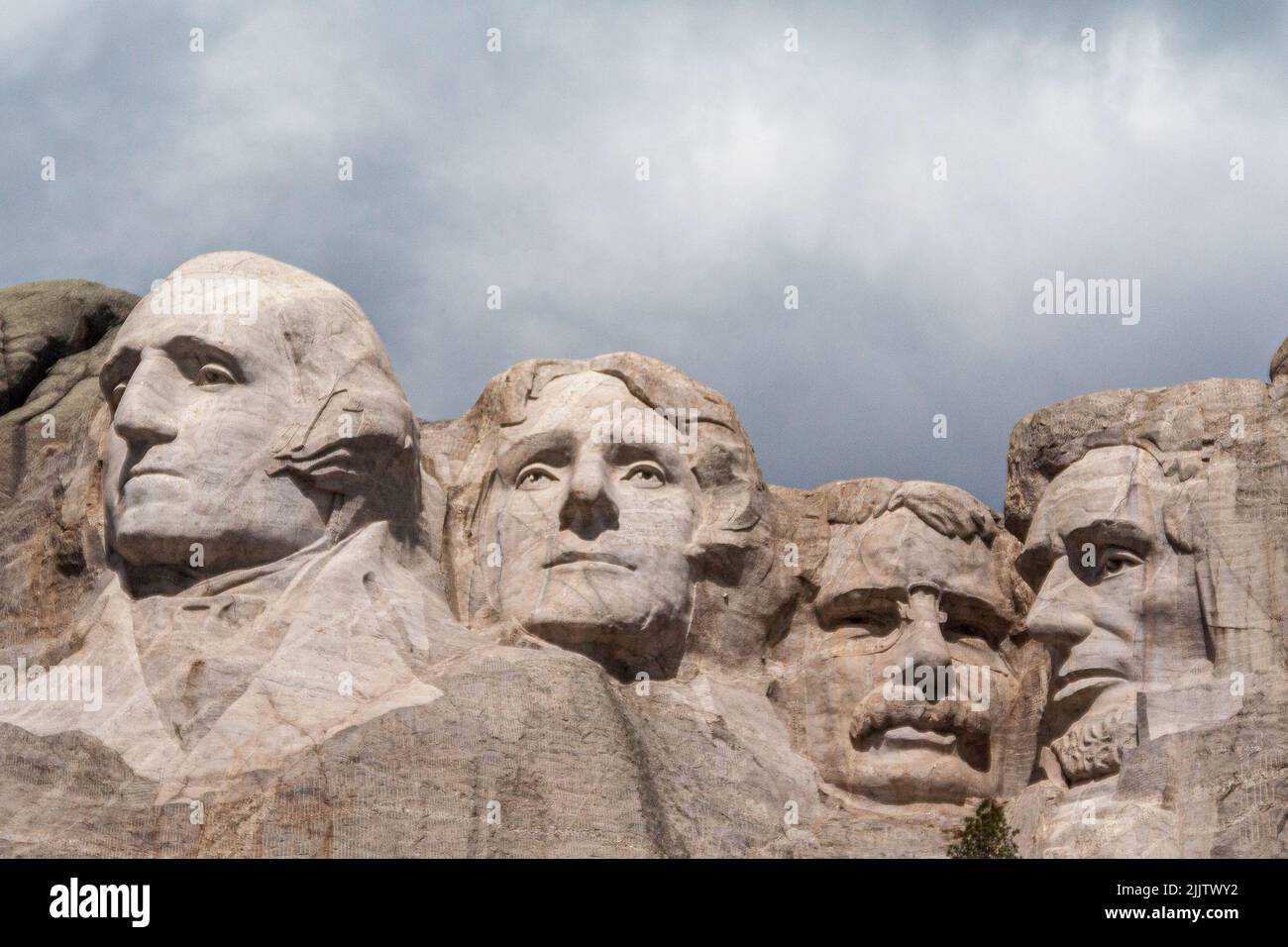 Le Mémorial national de Mount Rushmore est une sculpture massive de ...