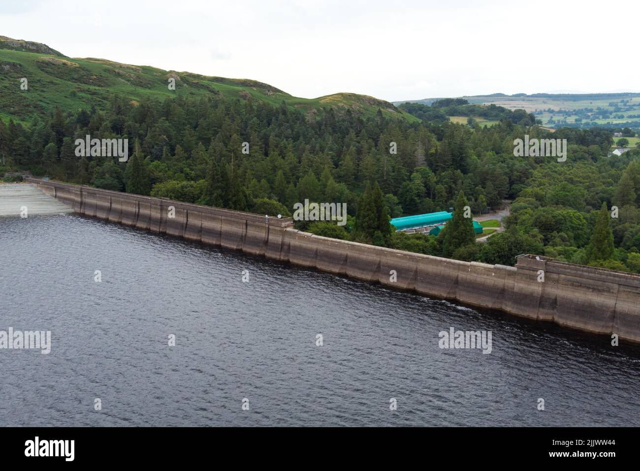 Haweswater, Cumbria, Angleterre, 28 juillet 2022. Les ruines de Mardale ...