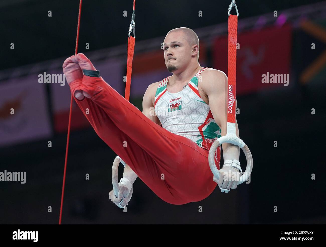 Brinn Bevan du pays de Galles en action pendant sa rotation de anneaux ...