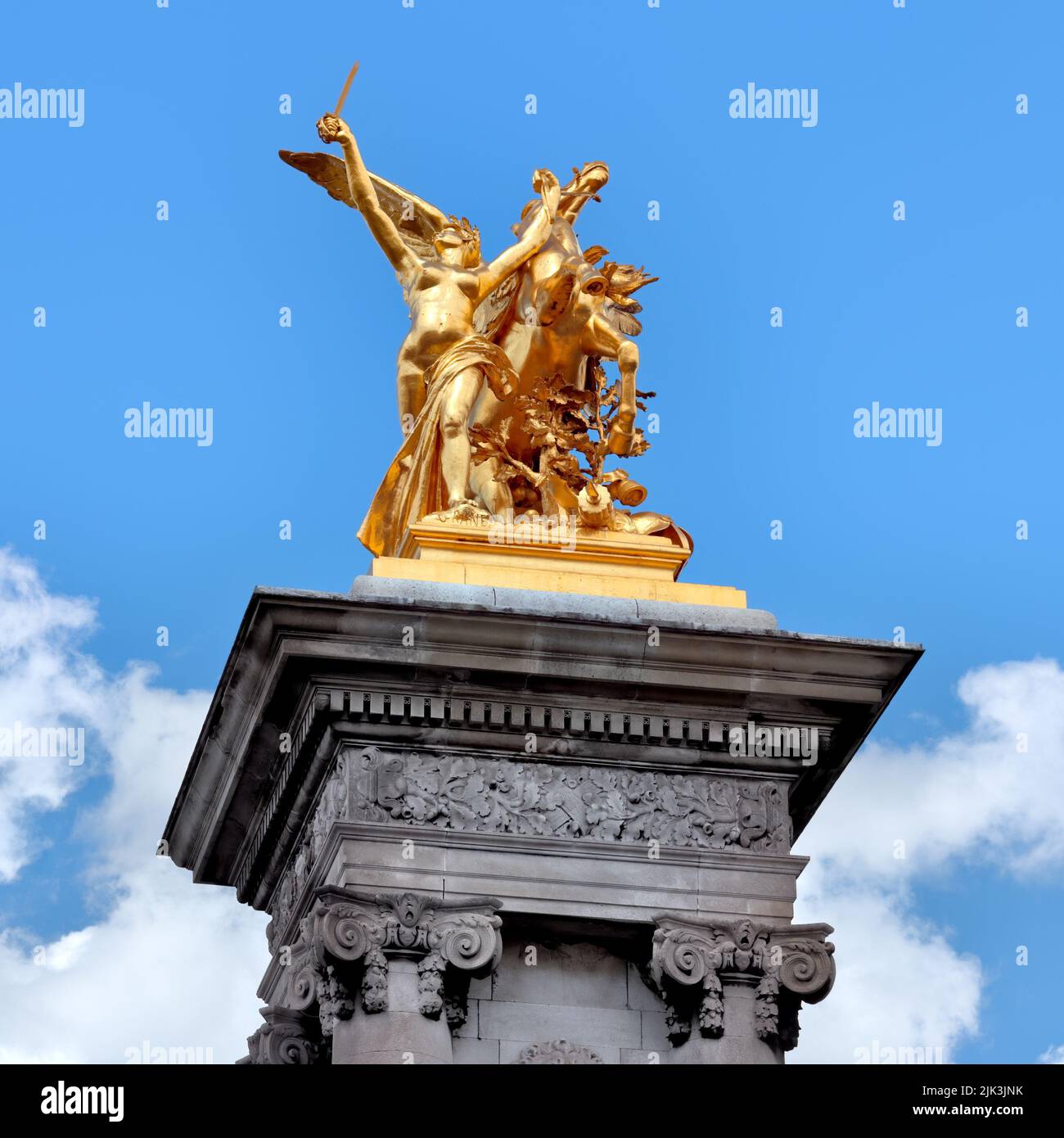 Pont alexandre iii sculptures de ponts Banque de photographies et d ...