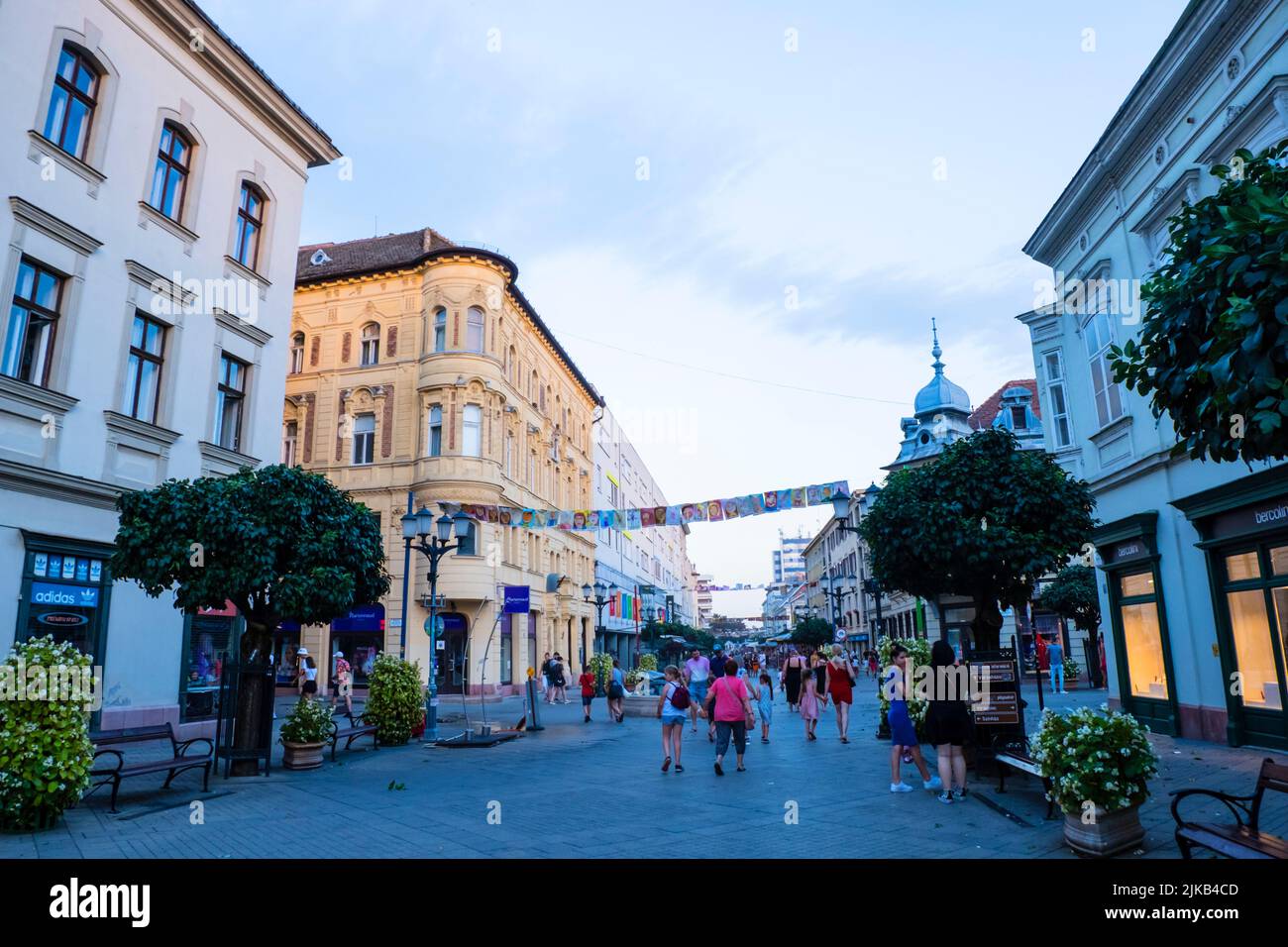 Baross utca Banque de photographies et d’images à haute résolution - Alamy