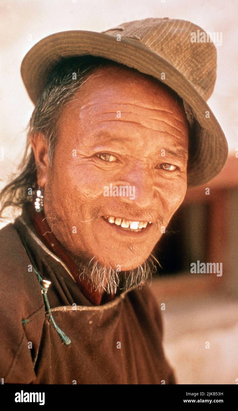 Smiling mongol Banque de photographies et d’images à haute résolution ...