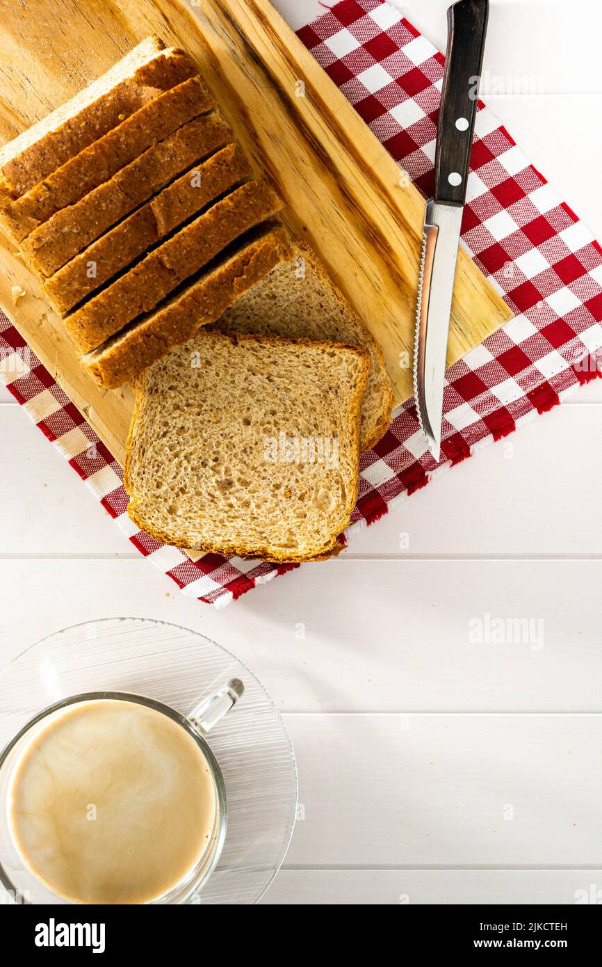 pain de pain ou pain entier avec fermentation naturelle, dans une scène ...