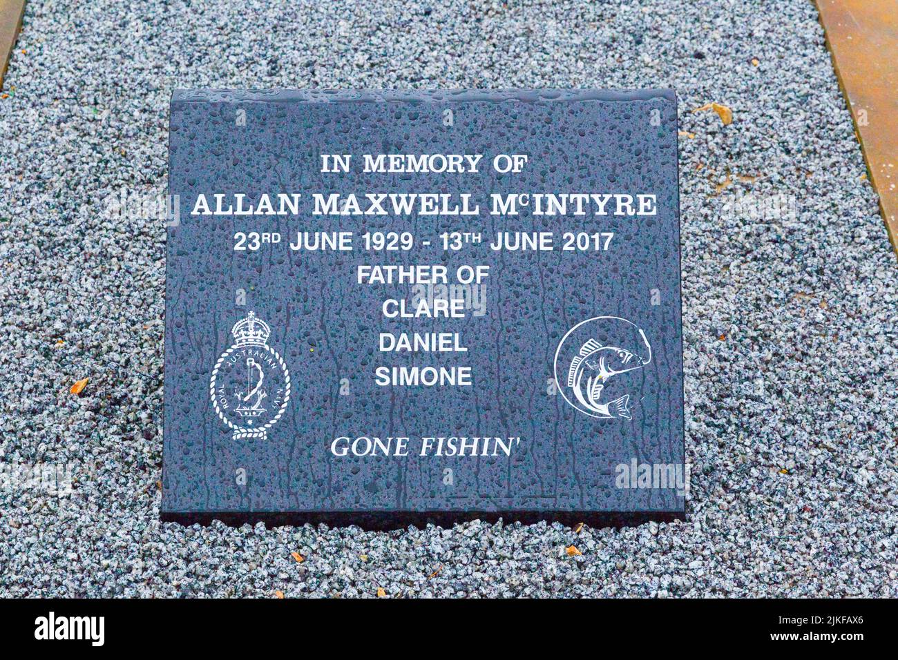 La tombe d'Allan Maxwell 'Max' McIntyre au cimetière de Stansbury, sur ...