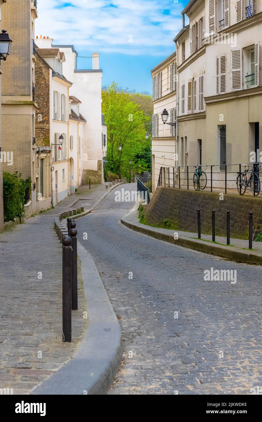 Ruelle charmante paris Banque de photographies et d’images à haute ...