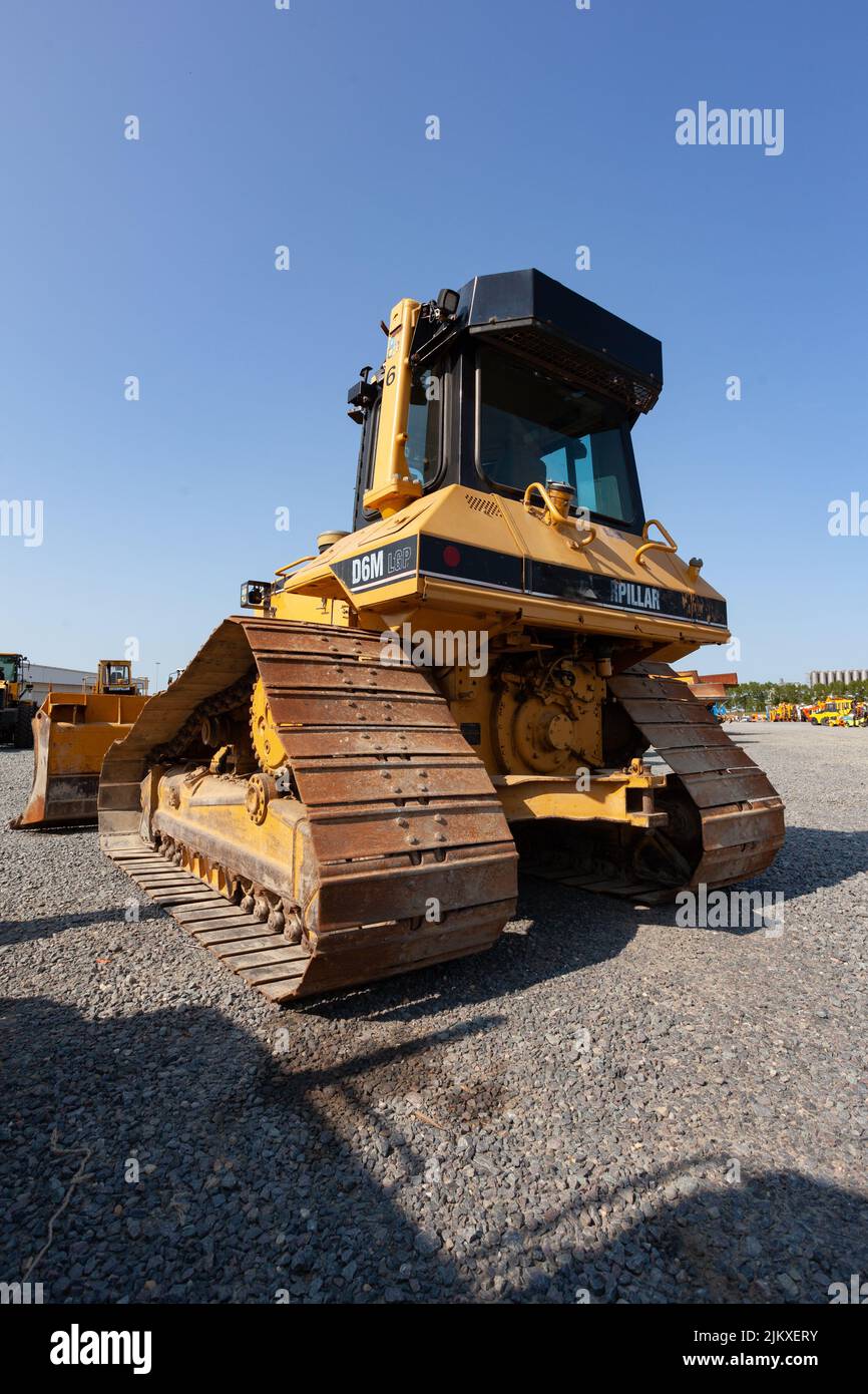 Caterpillar bulldozer Banque de photographies et d’images à haute ...