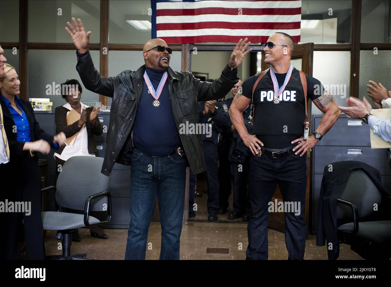 Dwayne johnson and samuel l jackson Banque de photographies et d’images ...