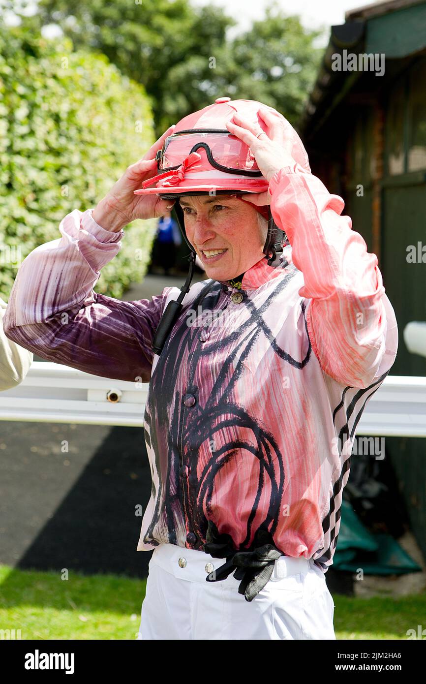 Sally Goldsmith qui a roulé « How some Emotion » dans la course de la ...