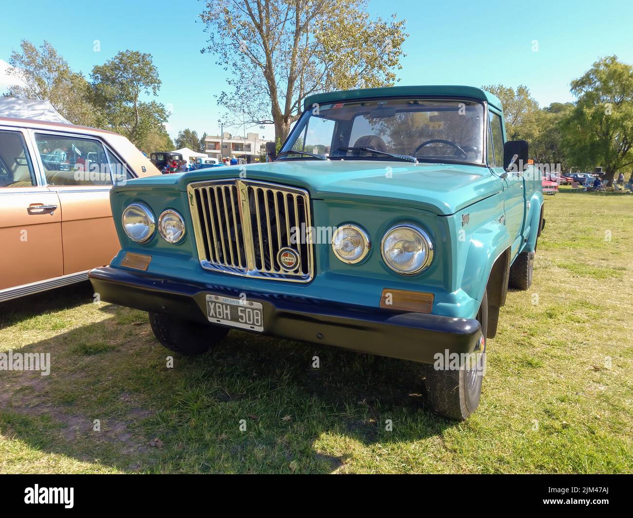 Ika jeep Banque de photographies et d’images à haute résolution - Alamy