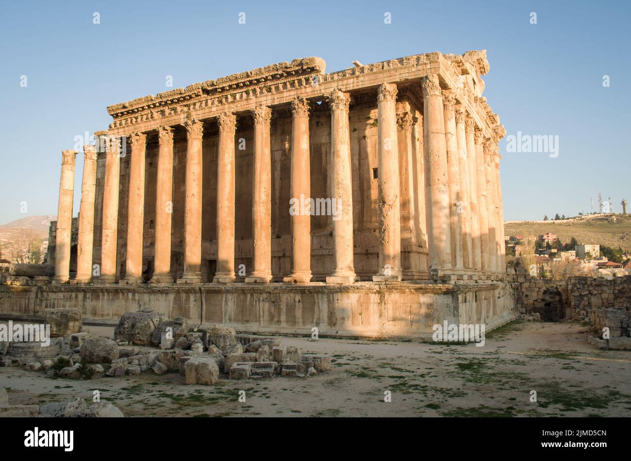 Ruines de Baalbek. Ancienne ville de Phenicia située dans la vallée de ...