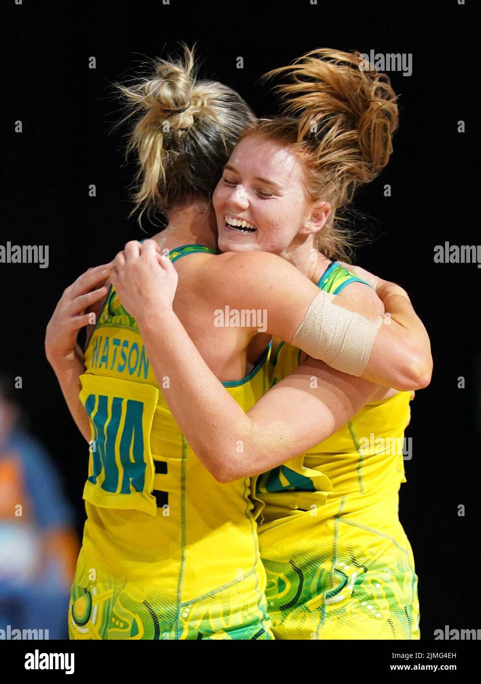 Liz Watson et Steph Wood en Australie (à droite) célèbrent après le ...