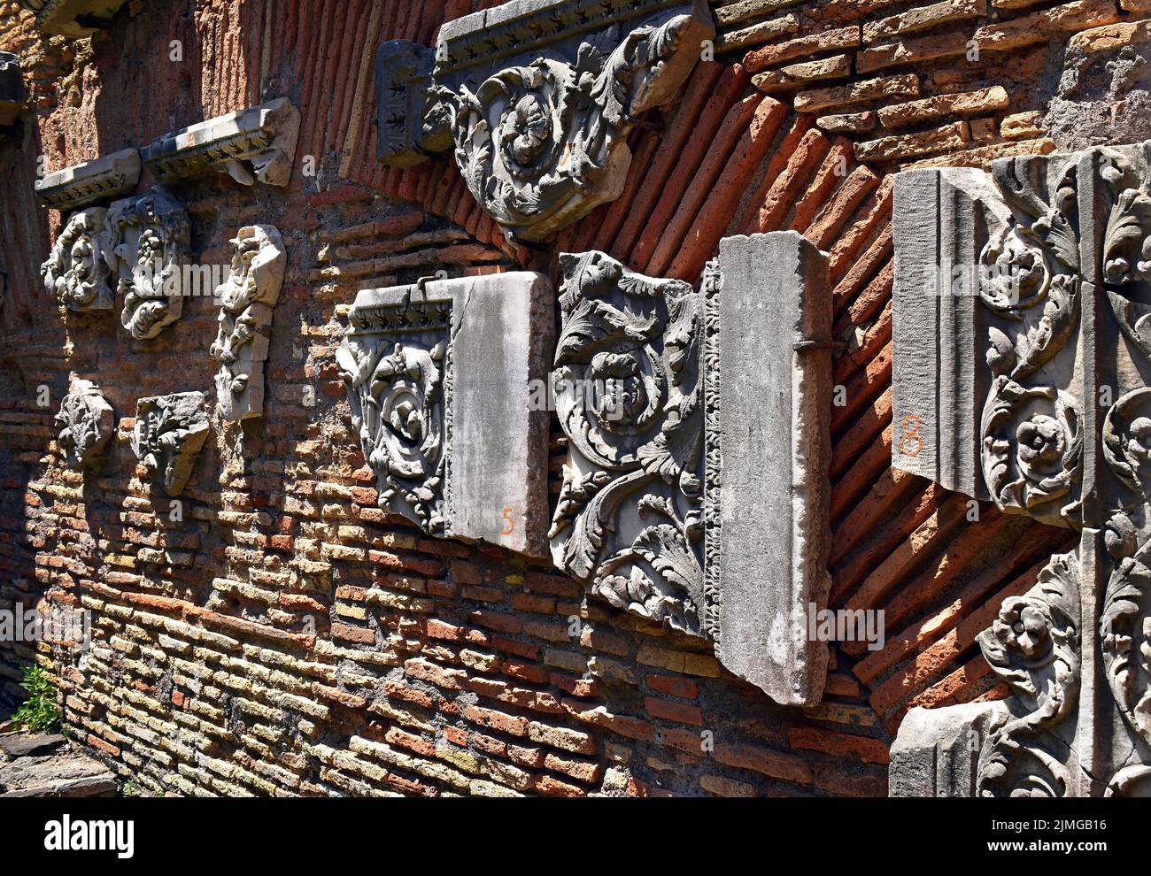 Bas reliefs en marbre Banque de photographies et d’images à haute ...