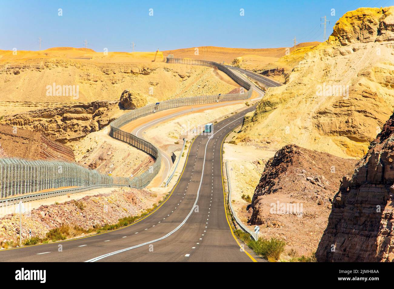 Autoroute sinueuse et pittoresque Banque de photographies et d’images à ...