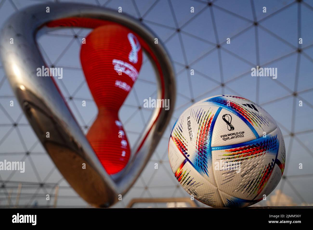 Le ballon officiel de la coupe du monde de la FIFA, Qatar 2022, Adidas ...