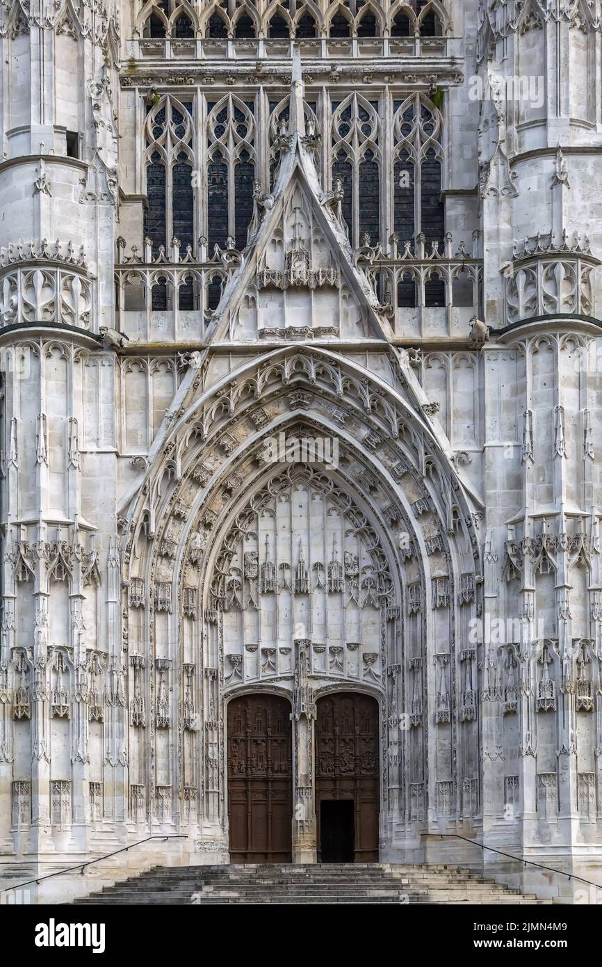 Cathédrale de beauvais Banque de photographies et d’images à haute ...