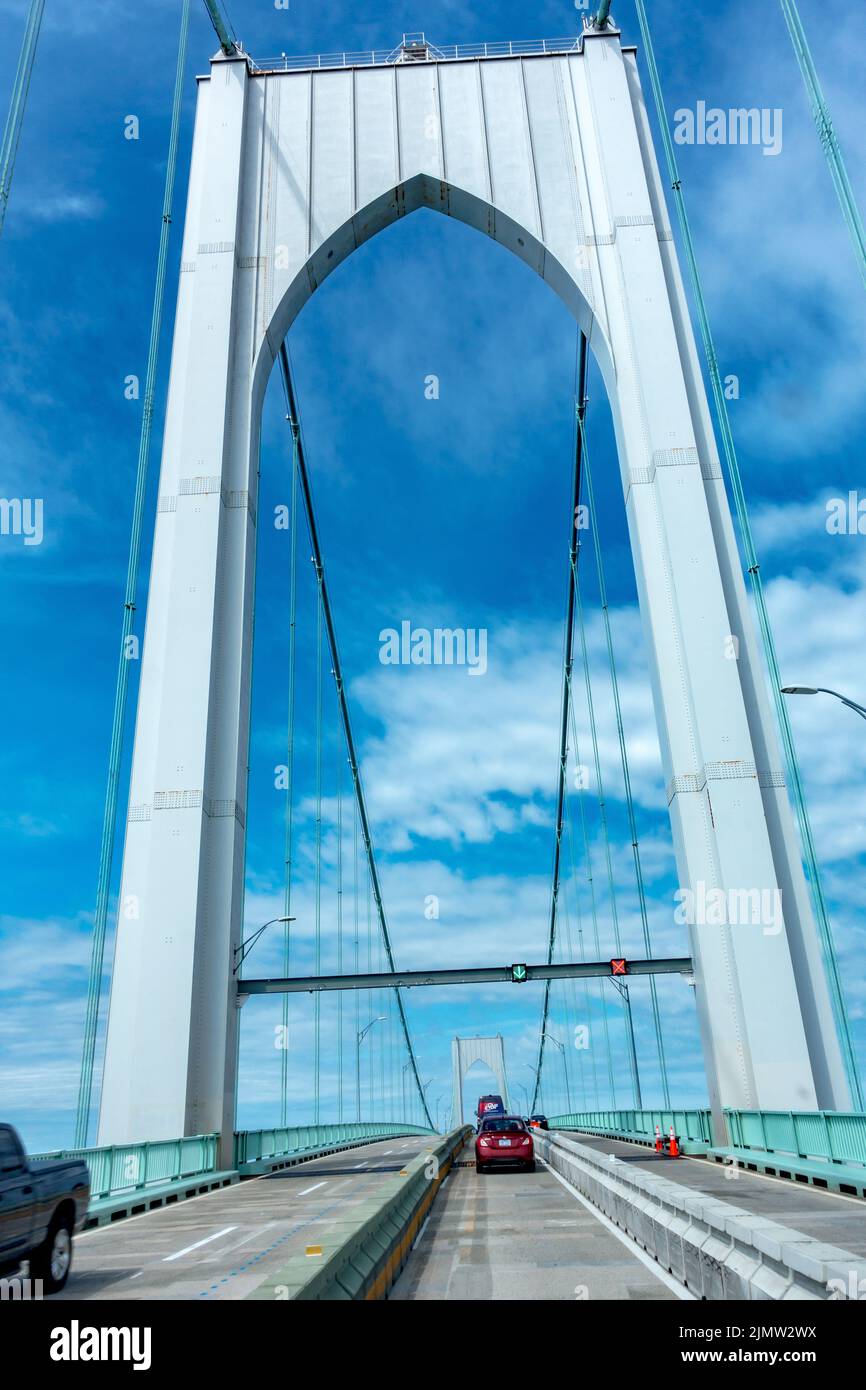 Le pont de Claiborne Pell est l'un des plus longs ponts suspendus au ...
