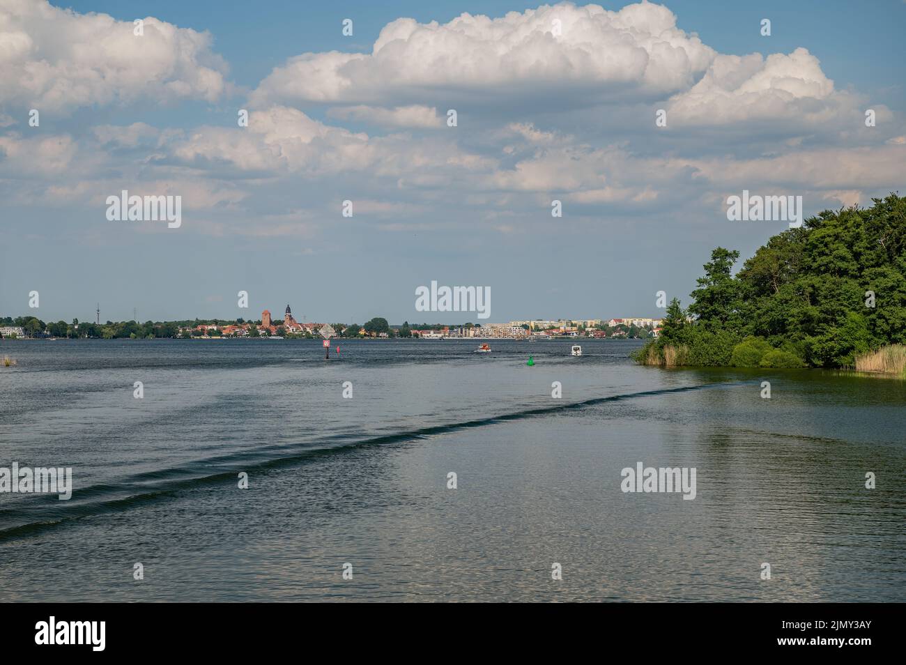 Hafen waren Banque de photographies et d’images à haute résolution - Alamy