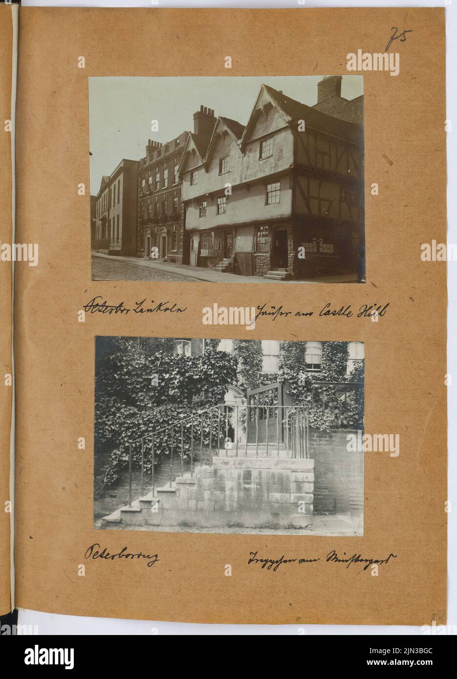 Maisons sur Castle Hill, Lincoln. Escaliers sur le triage Minster ...
